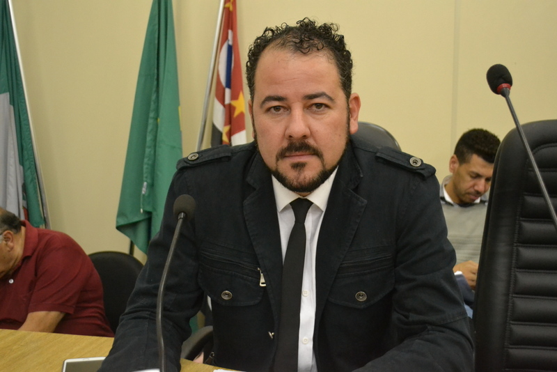 Câmara aprova prioridade para estudante com deficiência – Câmara ...